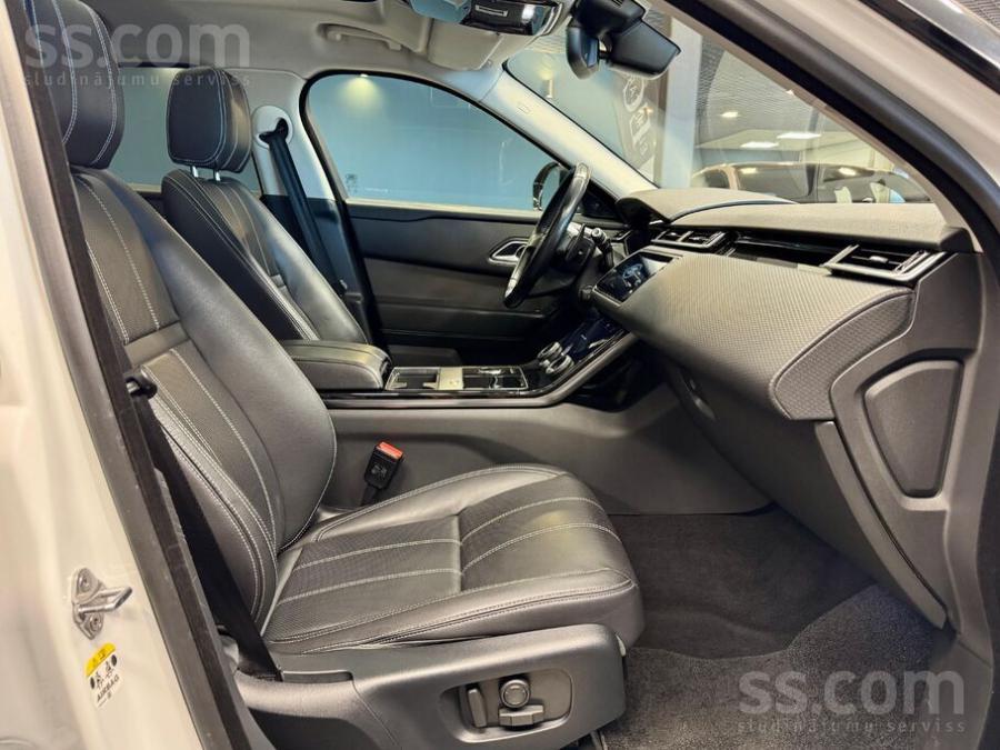 Balts Land Rover Range Rover Velar 2020 Rīga, ar dzinēja tilpumu 2.00 L un nobraukumu 83 tūkst. km par 26490 €, foto 19 vietnē AUTOMOTO.COM.LV