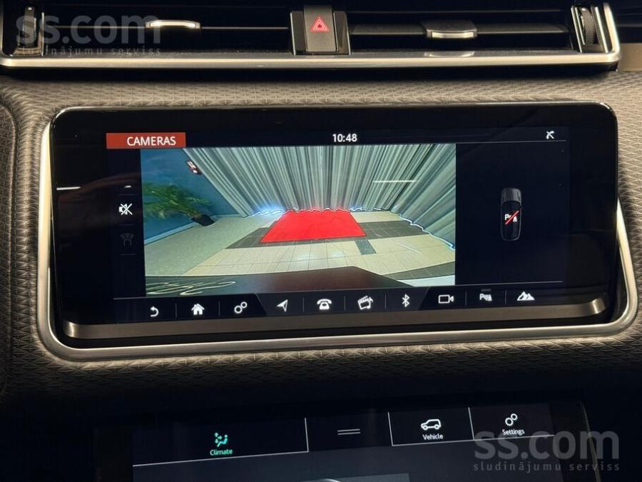 White Land Rover Range Rover Velar 2020 in Riga, with an engine capacity of 2.00 L and mileage of 83 thousand km for 26190 €, photo 14 on AUTOMOTO.COM.LV