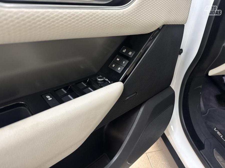 Balts Land Rover Range Rover Velar 2021 Viļņa, ar dzinēja tilpumu 2.00 L un nobraukumu 88 tūkst. km par 35000 €, foto 10 vietnē AUTOMOTO.COM.LV