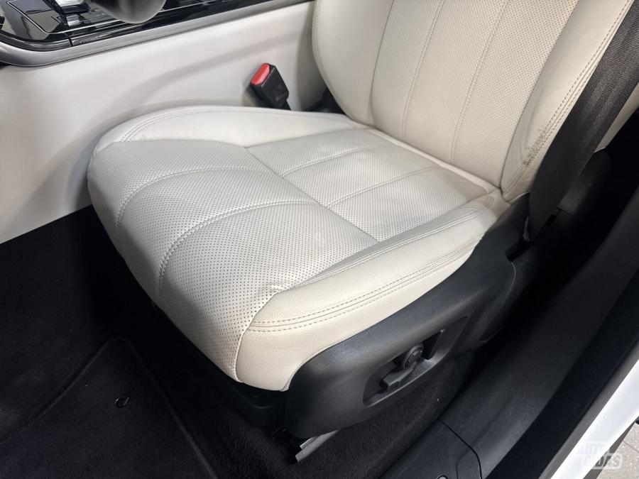 Balts Land Rover Range Rover Velar 2021 Viļņa, ar dzinēja tilpumu 2.00 L un nobraukumu 88 tūkst. km par 35000 €, foto 12 vietnē AUTOMOTO.COM.LV