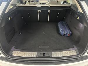 Balts Land Rover Range Rover Velar 2021 Viļņa, ar dzinēja tilpumu 2.00 L un nobraukumu 88 tūkst. km par 35000 €, foto 22 vietnē AUTOMOTO.COM.LV