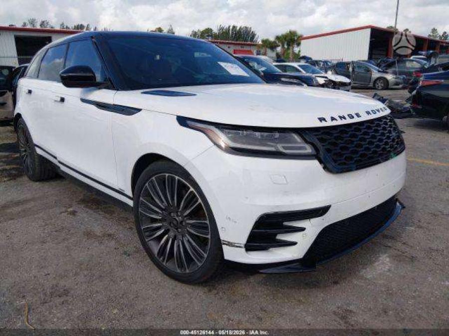 White Land Rover Range Rover Velar 2021 in Klaipeda, with an engine capacity of 3.00 L and mileage of 71 thousand km for 6500 €, photo 1 on AUTOMOTO.COM.LV