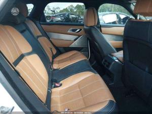 White Land Rover Range Rover Velar 2021 in Klaipeda, with an engine capacity of 3.00 L and mileage of 71 thousand km for 6500 €, photo 9 on AUTOMOTO.COM.LV