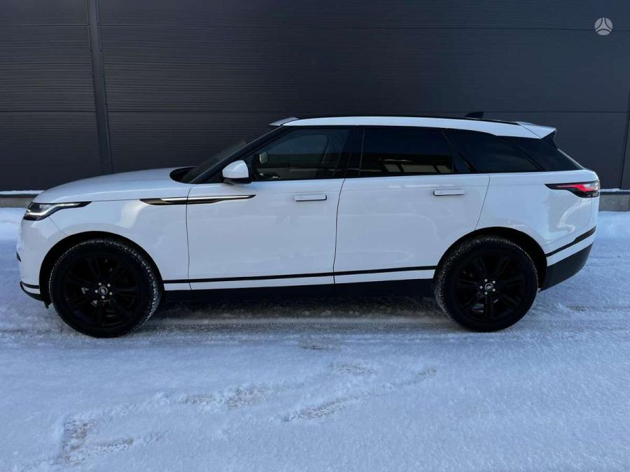White Land Rover Range Rover Velar 2019 in Tallinn, with an engine capacity of 2.00 L and mileage of 153 thousand km for 32500 €, photo 1 on AUTOMOTO.COM.LV