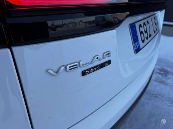 Balts Land Rover Range Rover Velar 2019 Tallina, ar dzinēja tilpumu 2.00 L un nobraukumu 153 tūkst. km par 32500 €, foto 9 vietnē AUTOMOTO.COM.LV