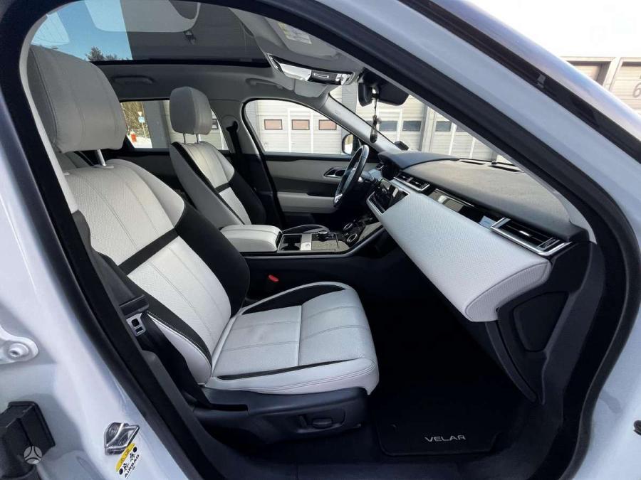 White Land Rover Range Rover Velar 2019 in Tallinn, with an engine capacity of 2.00 L and mileage of 153 thousand km for 32500 €, photo 13 on AUTOMOTO.COM.LV