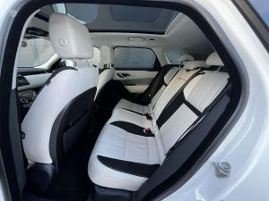 White Land Rover Range Rover Velar 2019 in Tallinn, with an engine capacity of 2.00 L and mileage of 153 thousand km for 32500 €, photo 17 on AUTOMOTO.COM.LV