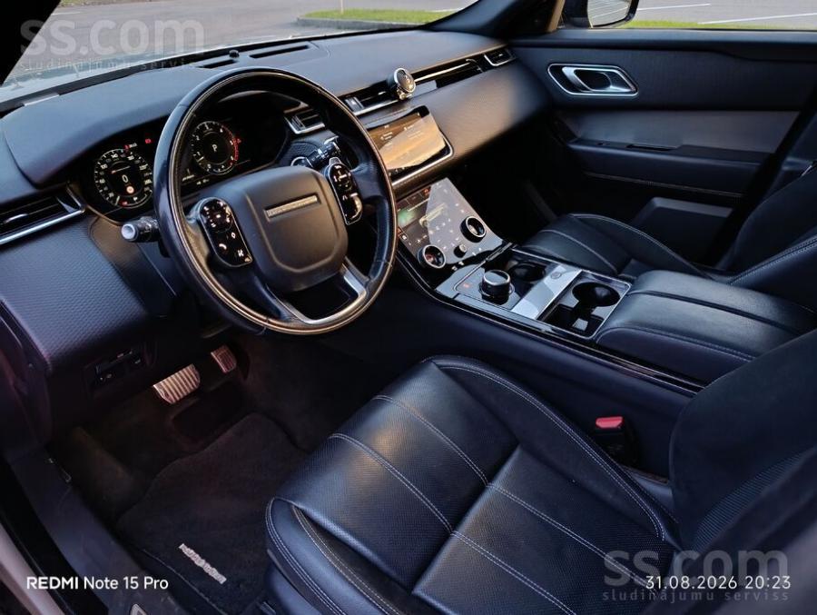 Yellow Land Rover Range Rover Velar 2018 in Riga, with an engine capacity of 3.00 L and mileage of 115 thousand km for 23990 €, photo 23 on AUTOMOTO.COM.LV