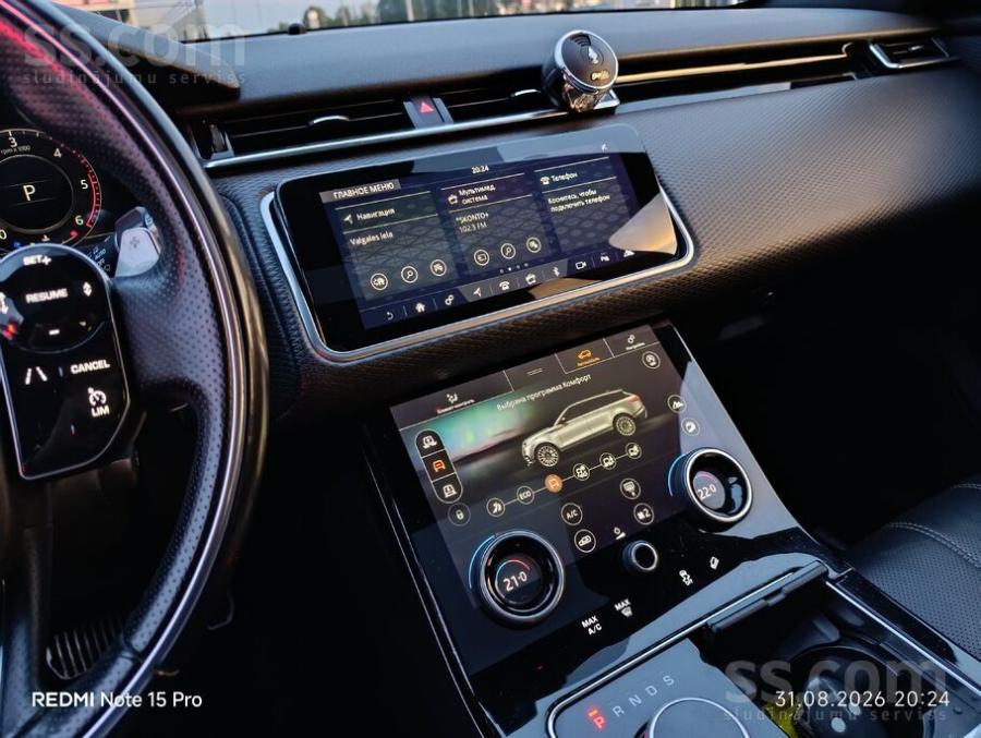 Yellow Land Rover Range Rover Velar 2018 in Riga, with an engine capacity of 3.00 L and mileage of 115 thousand km for 23990 €, photo 27 on AUTOMOTO.COM.LV