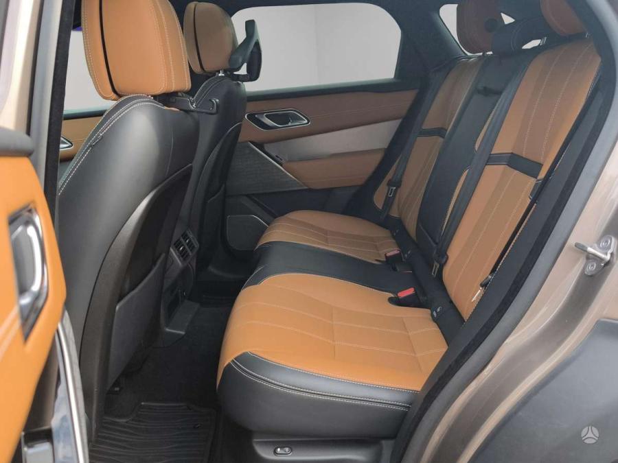 Yellow Land Rover Range Rover Velar 2020 in Vilnius, with an engine capacity of 3.00 L and mileage of 67 thousand km for 29999 €, photo 12 on AUTOMOTO.COM.LV