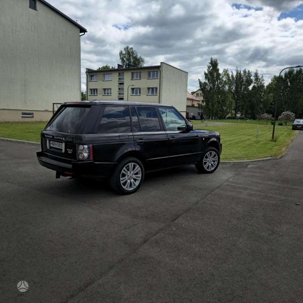 Violets Land Rover Range Rover 2010 Šauļi, ar dzinēja tilpumu 3.60 L un nobraukumu 270 tūkst. km par 7350 €, foto 7 vietnē AUTOMOTO.COM.LV