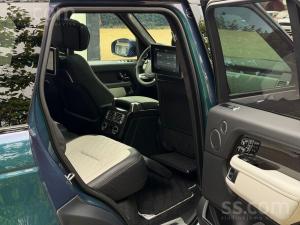 Violet Land Rover Range Rover 2018 in Jurmala, with an engine capacity of 5.00 L and mileage of 202 thousand km for 27900 €, photo 8 on AUTOMOTO.COM.LV