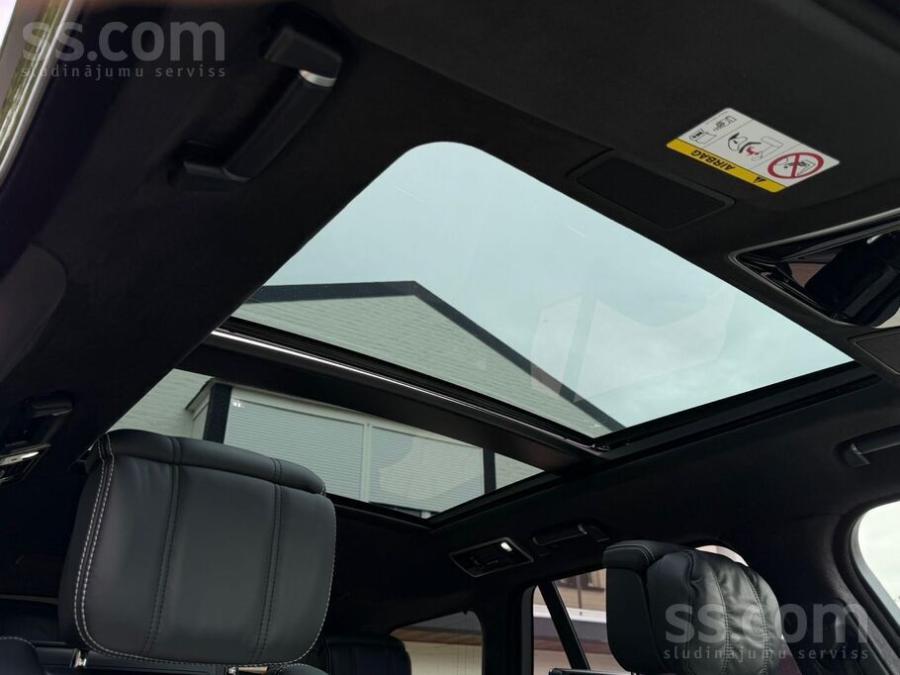 Violet Land Rover Range Rover 2018 in Jurmala, with an engine capacity of 5.00 L and mileage of 202 thousand km for 27900 €, photo 13 on AUTOMOTO.COM.LV