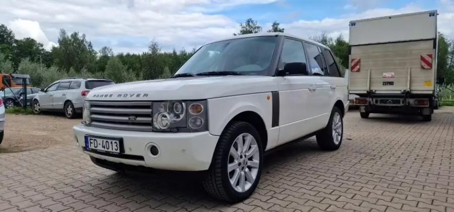 Balts Land Rover Range Rover 2004 Valmiera, ar dzinēja tilpumu 3.00 L un nobraukumu 360 tūkst. km par 4200 €, foto 9 vietnē AUTOMOTO.COM.LV
