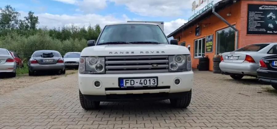 Balts Land Rover Range Rover 2004 Valmiera, ar dzinēja tilpumu 3.00 L un nobraukumu 360 tūkst. km par 4200 €, foto 10 vietnē AUTOMOTO.COM.LV