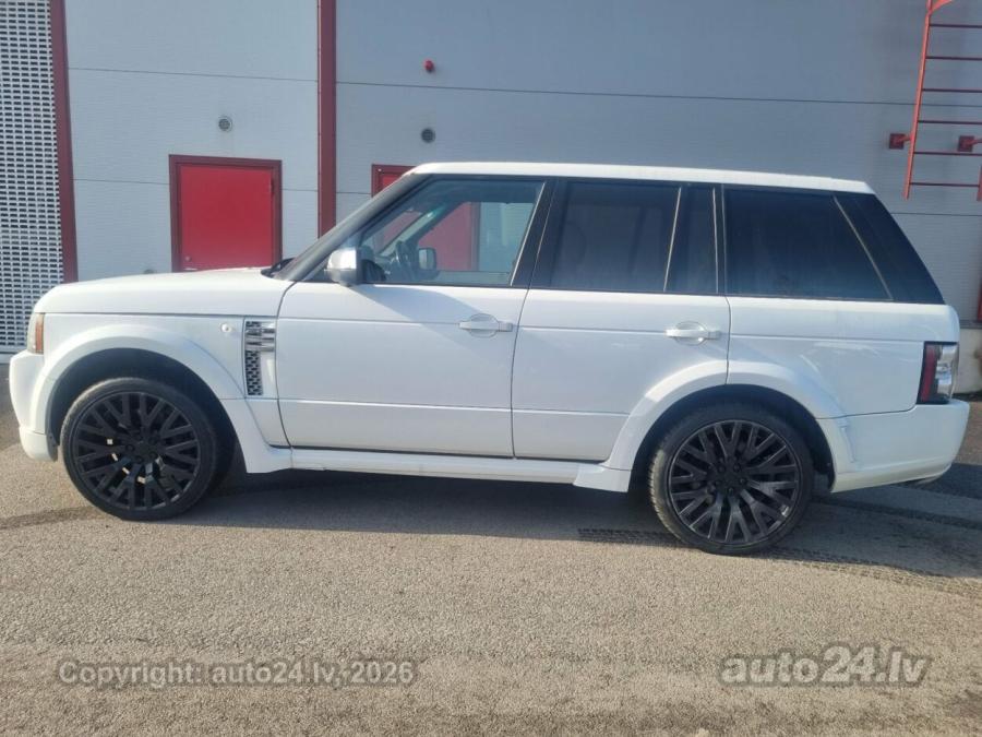 White Land Rover Range Rover 2011 in Tallinn, with an engine capacity of 4.40 L and mileage of 0 thousand km for 20500 €, photo 2 on AUTOMOTO.COM.LV