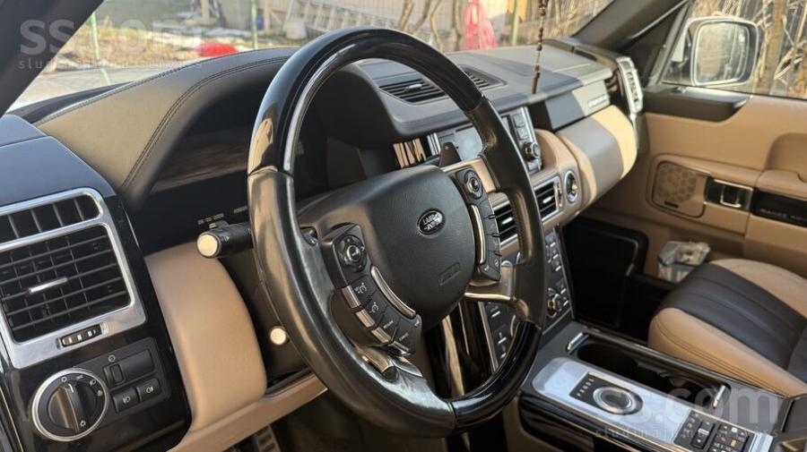 Balts Land Rover Range Rover 2012 Rīga, ar dzinēja tilpumu 4.40 L un nobraukumu 409 tūkst. km par 12500 €, foto 6 vietnē AUTOMOTO.COM.LV