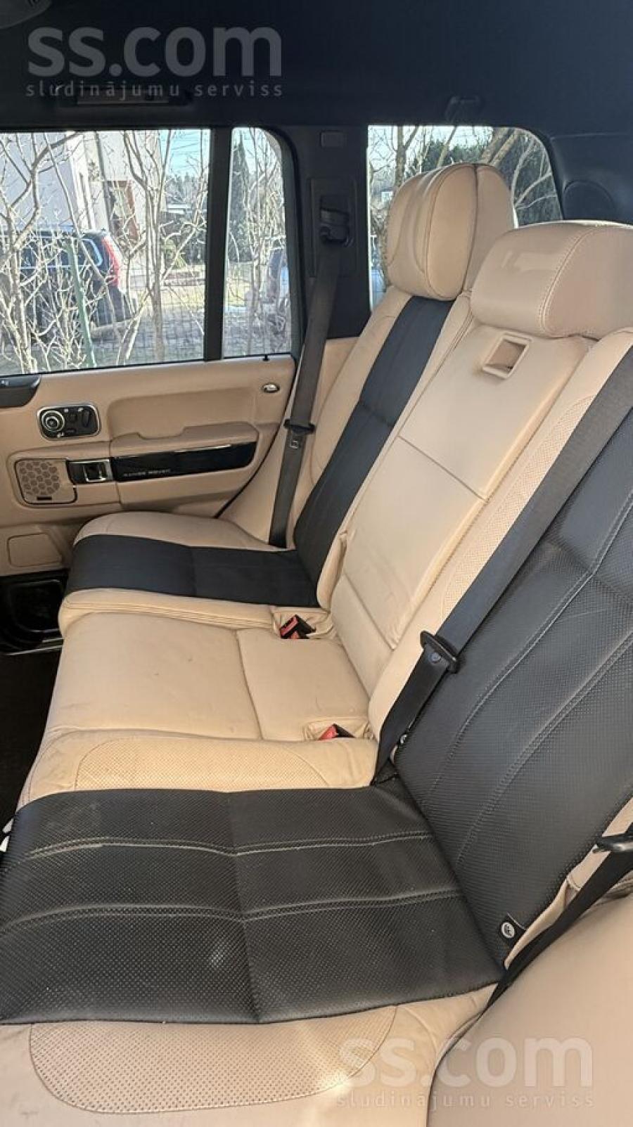 Balts Land Rover Range Rover 2012 Rīga, ar dzinēja tilpumu 4.40 L un nobraukumu 409 tūkst. km par 12500 €, foto 12 vietnē AUTOMOTO.COM.LV