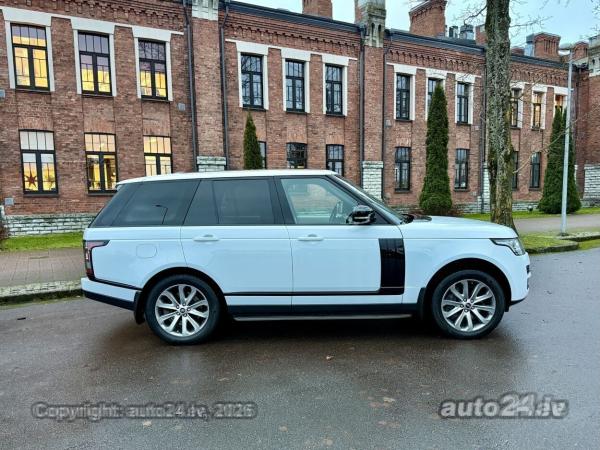 White Land Rover Range Rover 2013 in Tallinn, with an engine capacity of 4.40 L and mileage of 275 thousand km for 20888 €, photo 1 on AUTOMOTO.COM.LV