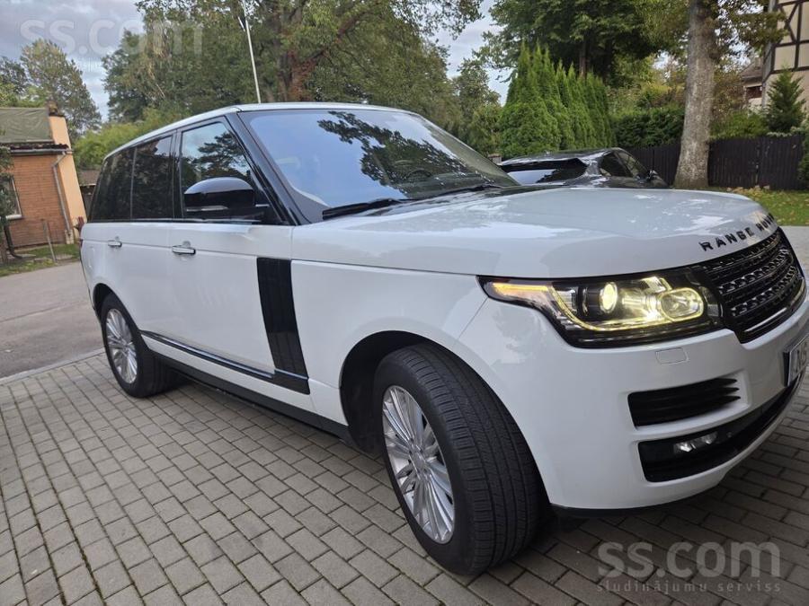 White Land Rover Range Rover 2014 in Jurmala, with an engine capacity of 4.40 L and mileage of 185 thousand km for 26200 €, photo 3 on AUTOMOTO.COM.LV