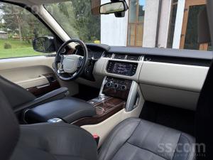 White Land Rover Range Rover 2014 in Jelgava, with an engine capacity of 5.00 L and mileage of 175 thousand km for 28500 €, photo 22 on AUTOMOTO.COM.LV