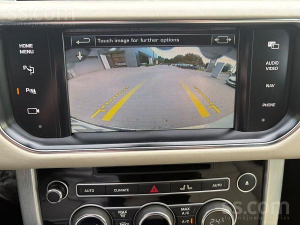 Balts Land Rover Range Rover 2014 Rīga, ar dzinēja tilpumu 3.00 L un nobraukumu 267 tūkst. km par 17990 €, foto 8 vietnē AUTOMOTO.COM.LV