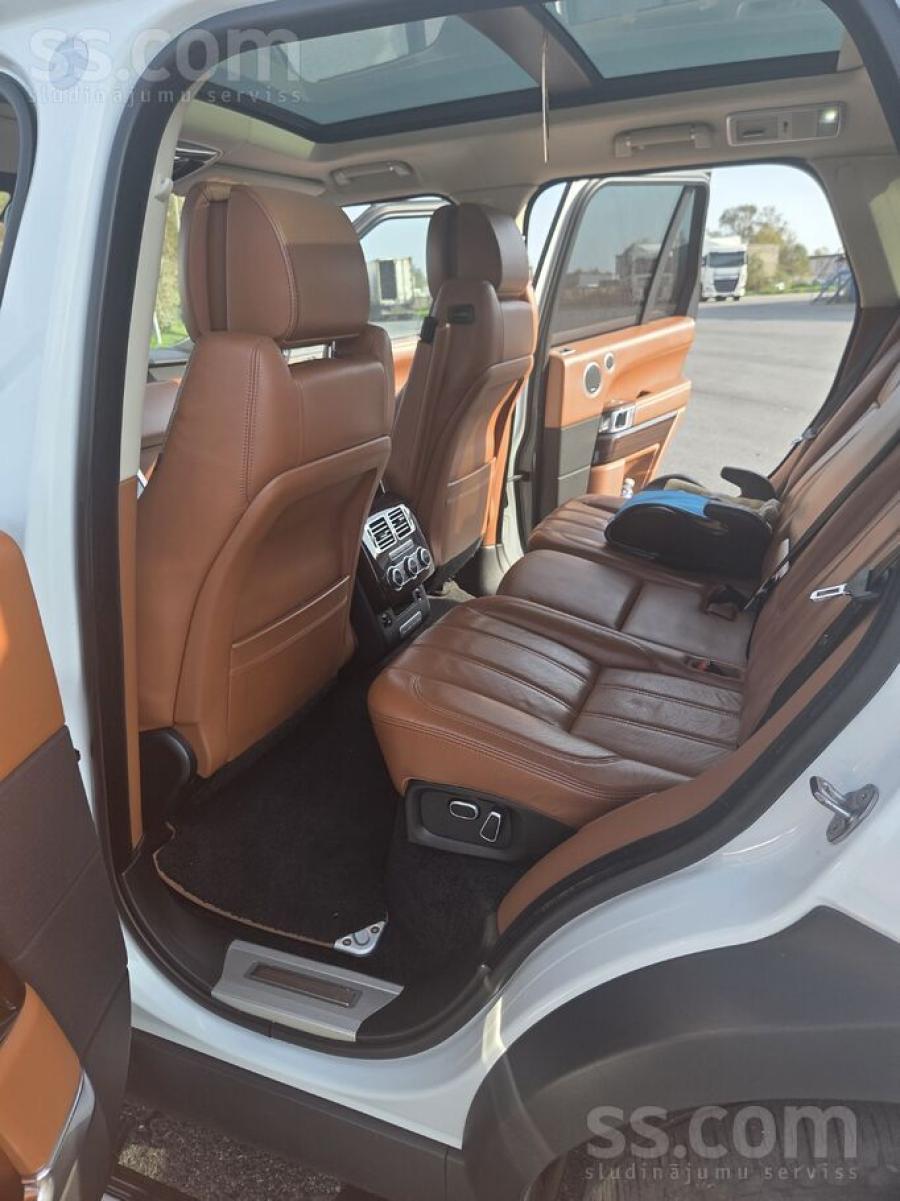 Balts Land Rover Range Rover 2014 Jūrmala, ar dzinēja tilpumu 4.40 L un nobraukumu 192 tūkst. km par 22200 €, foto 8 vietnē AUTOMOTO.COM.LV