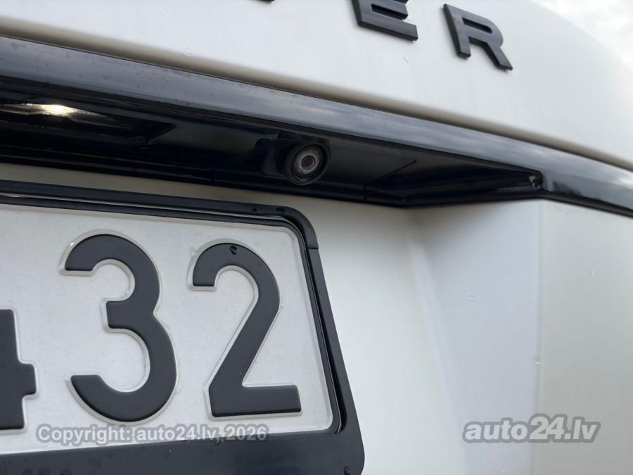 Balts Land Rover Range Rover 2014 Pērnava, ar dzinēja tilpumu 5.00 L un nobraukumu 175 tūkst. km par 28500 €, foto 13 vietnē AUTOMOTO.COM.LV