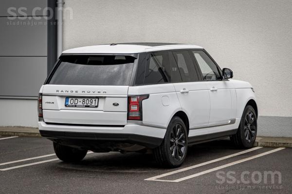 White Land Rover Range Rover 2015 in Riga, with an engine capacity of 3.00 L and mileage of 0 thousand km for 20500 €, photo 4 on AUTOMOTO.COM.LV