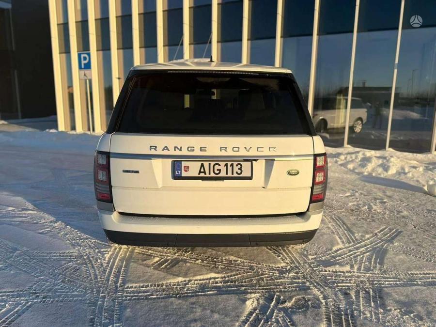 Balts Land Rover Range Rover 2016 Viļņa, ar dzinēja tilpumu 3.00 L un nobraukumu 327 tūkst. km par 19999 €, foto 5 vietnē AUTOMOTO.COM.LV