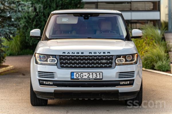 Balts Land Rover Range Rover 2017 Rīga, ar dzinēja tilpumu 3.00 L un nobraukumu 135 tūkst. km par 30500 €, foto 2 vietnē AUTOMOTO.COM.LV