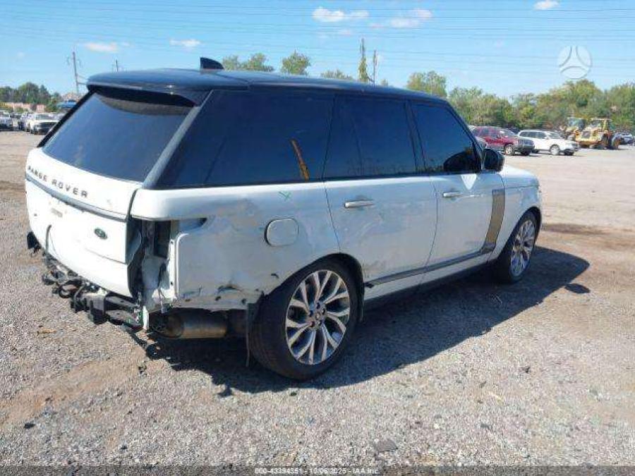 White Land Rover Range Rover 2018 in Klaipeda, with an engine capacity of 5.00 L and mileage of 90 thousand km for 16000 €, photo 4 on AUTOMOTO.COM.LV