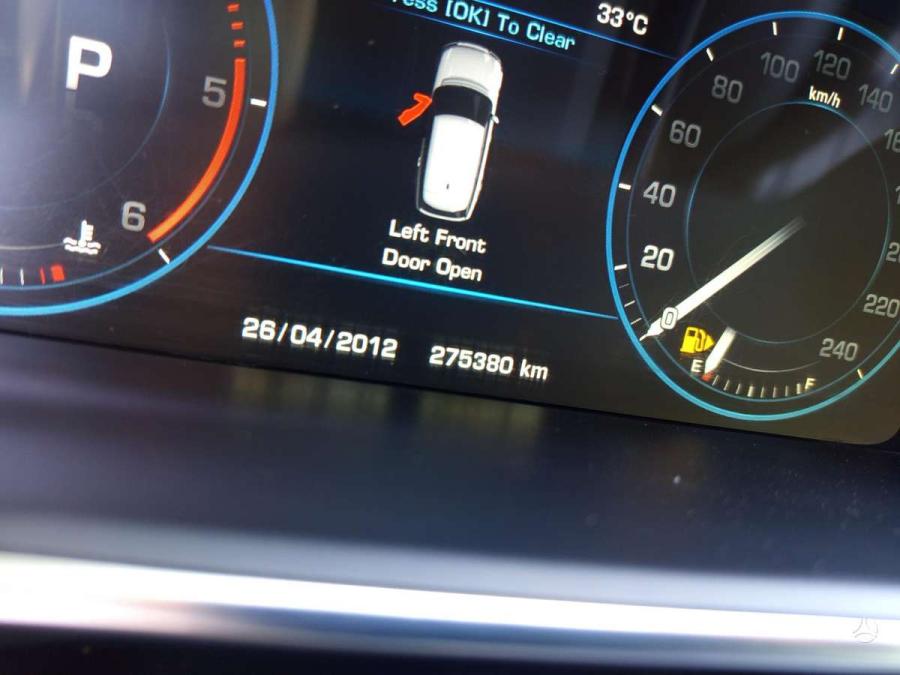 Dzeltens Land Rover Range Rover 2013 Kauņa, ar dzinēja tilpumu 4.37 L un nobraukumu 275 tūkst. km par 23500 €, foto 5 vietnē AUTOMOTO.COM.LV