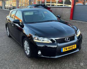 Black Lexus CT 200h 2011 in Vilnius, with an engine capacity of 1.80 L and mileage of 221 thousand km for 7700 €, photo  on AUTOMOTO.COM.LV