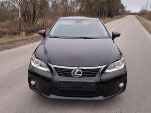 Black Lexus CT 200h 2011 in Kaunas, with an engine capacity of 1.80 L and mileage of 255 thousand km for 7989 €, photo 9 on AUTOMOTO.COM.LV