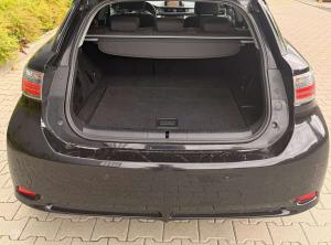 Black Lexus CT 200h 2011 in Vilnius, with an engine capacity of 1.80 L and mileage of 209 thousand km for 7999 €, photo 29 on AUTOMOTO.COM.LV