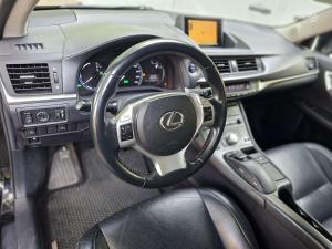 Melns Lexus CT 200h 2011 Viļņa, ar dzinēja tilpumu 1.80 L un nobraukumu 248 tūkst. km par 7300 €, foto 11 vietnē AUTOMOTO.COM.LV