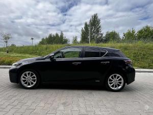 Melns Lexus CT 200h 2011 Viļņa, ar dzinēja tilpumu 1.80 L un nobraukumu 264 tūkst. km par 7999 €, foto 5 vietnē AUTOMOTO.COM.LV