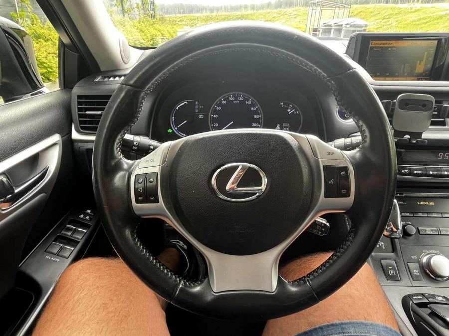 Melns Lexus CT 200h 2011 Viļņa, ar dzinēja tilpumu 1.80 L un nobraukumu 264 tūkst. km par 7999 €, foto 14 vietnē AUTOMOTO.COM.LV