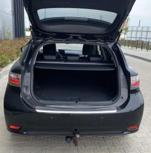 Black Lexus CT 200h 2011 in Vilnius, with an engine capacity of 1.80 L and mileage of 193 thousand km for 7999 €, photo 23 on AUTOMOTO.COM.LV