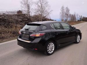 Melns Lexus CT 200h 2012 Kauņa, ar dzinēja tilpumu 1.80 L un nobraukumu 255 tūkst. km par 7999 €, foto 4 vietnē AUTOMOTO.COM.LV