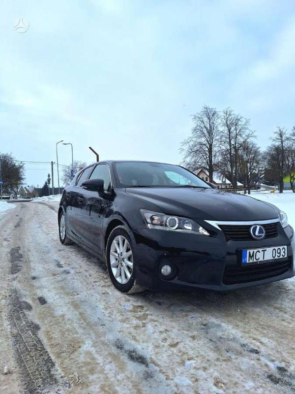 Melns Lexus CT 200h 2012 Raseiniai, ar dzinēja tilpumu 1.80 L un nobraukumu 264 tūkst. km par 8500 €, foto 6 vietnē AUTOMOTO.COM.LV