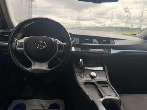 Black Lexus CT 200h 2012 in Vilnius, with an engine capacity of 1.80 L and mileage of 215 thousand km for 10500 €, photo 21 on AUTOMOTO.COM.LV