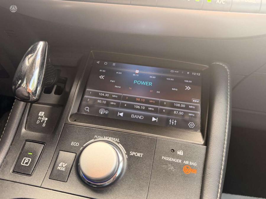 Black Lexus CT 200h 2012 in Vilnius, with an engine capacity of 1.80 L and mileage of 215 thousand km for 10500 €, photo 24 on AUTOMOTO.COM.LV