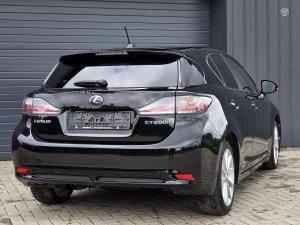 Black Lexus CT 200h 2012 in Kaunas, with an engine capacity of 1.80 L and mileage of 234 thousand km for 8750 €, photo 7 on AUTOMOTO.COM.LV
