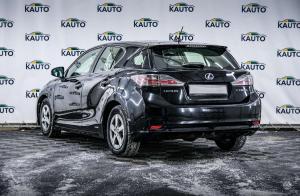 Melns Lexus CT 200h 2013 Kauņa, ar dzinēja tilpumu 1.80 L un nobraukumu 312 tūkst. km par 8990 €, foto 4 vietnē AUTOMOTO.COM.LV