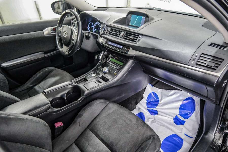 Melns Lexus CT 200h 2013 Kauņa, ar dzinēja tilpumu 1.80 L un nobraukumu 312 tūkst. km par 8990 €, foto 11 vietnē AUTOMOTO.COM.LV
