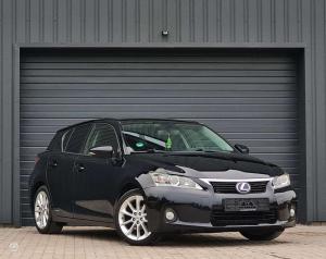 Melns Lexus CT 200h 2013 Kauņa, ar dzinēja tilpumu 1.80 L un nobraukumu 300 tūkst. km par 8250 €, foto  vietnē AUTOMOTO.COM.LV