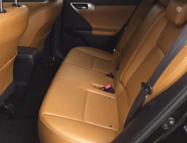 Melns Lexus CT 200h 2013 Kauņa, ar dzinēja tilpumu 1.80 L un nobraukumu 283 tūkst. km par 8500 €, foto 8 vietnē AUTOMOTO.COM.LV