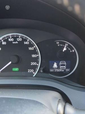 Black Lexus CT 200h 2013 in Vilnius, with an engine capacity of 1.80 L and mileage of 273 thousand km for 8200 €, photo 12 on AUTOMOTO.COM.LV